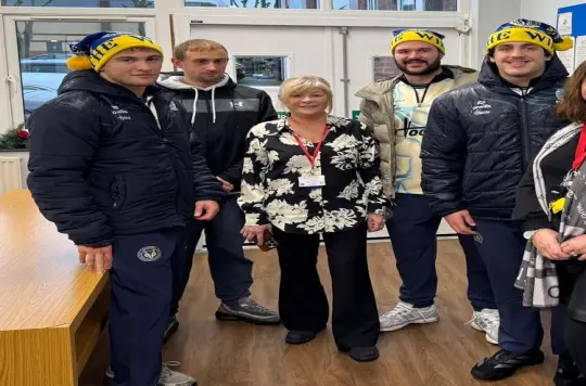 Warrington Wolves show support to homeless community | The Salvation Army